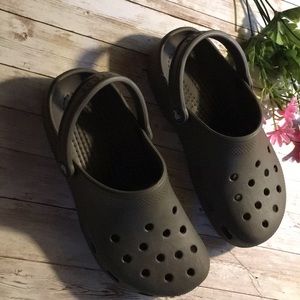 CROCS | Shoes | Crocs M7 W9 Brown | Poshmark
